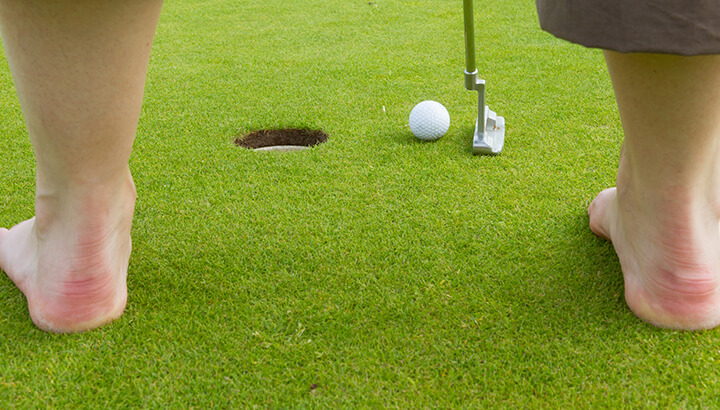 9 Benefits Of Golfing Barefoot